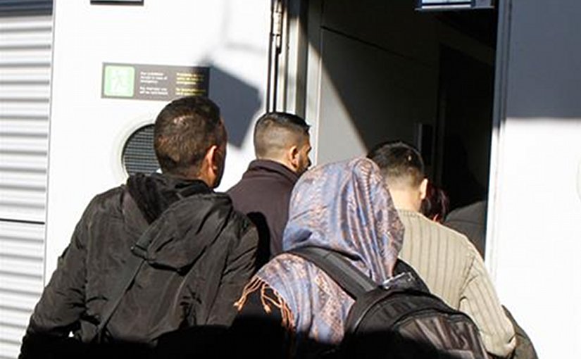 Spain: 27 Syrian Refugees Arrive From Greece – Eurasia Review